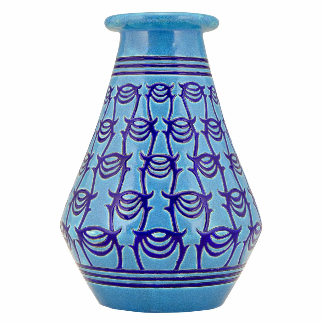 Art Deco ceramic vase with stylized flowers - Deconamic