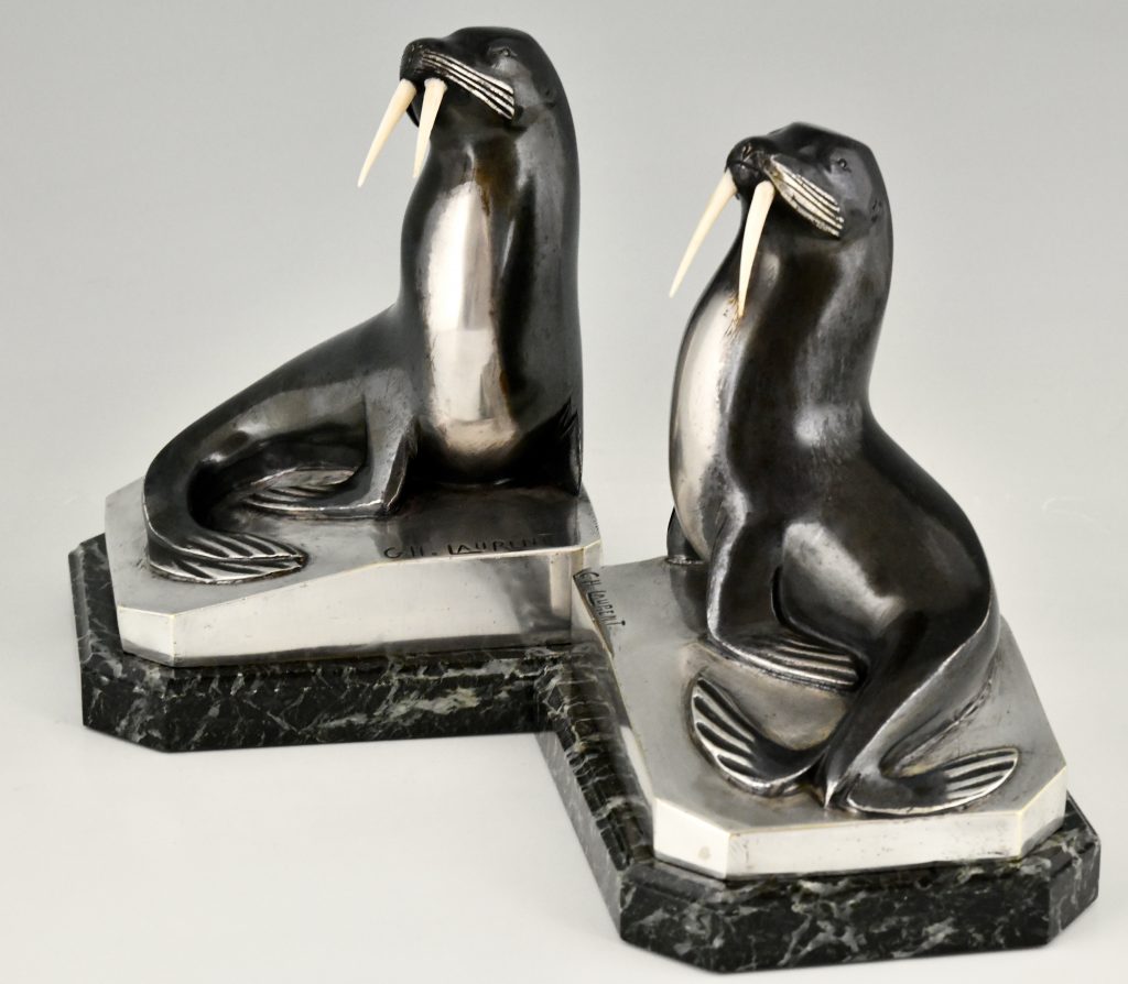 Art Deco silvered bronze walrus bookends. - Deconamic