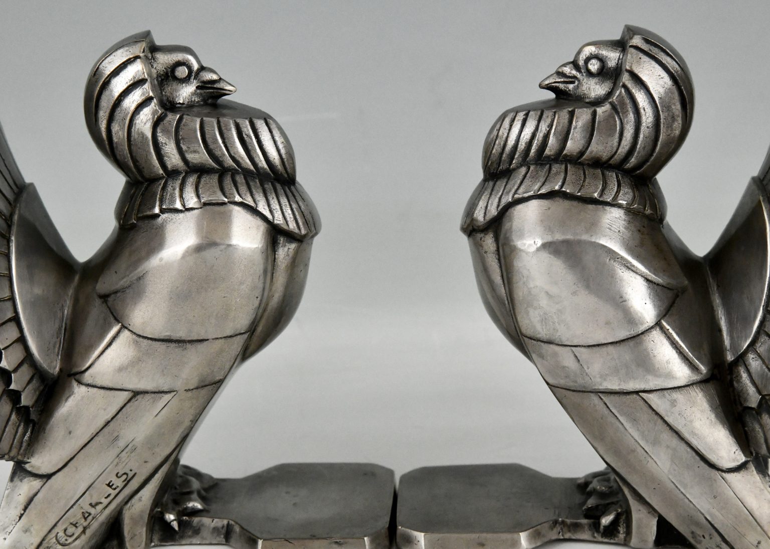 Art Deco silvered bronze dove bookends. - Deconamic