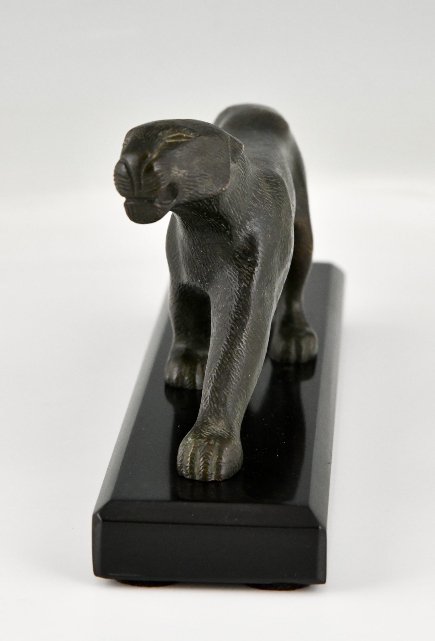 Art Deco bronze sculpture of a panther - Deconamic