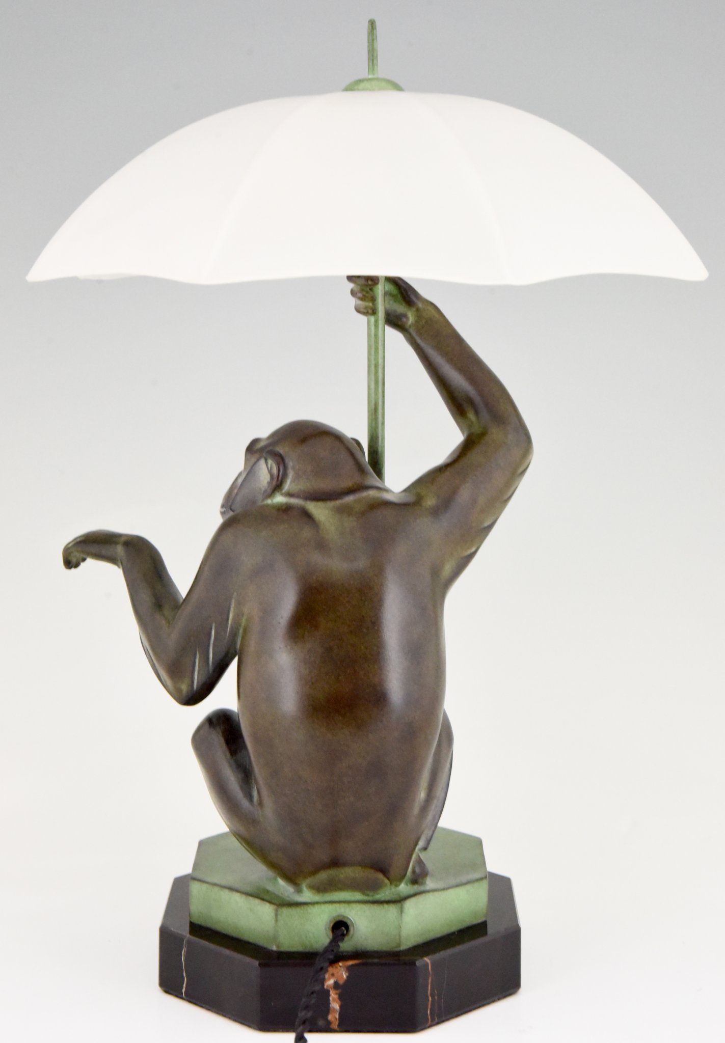 Art Deco style lamp monkey with umbrella PLUIE - Deconamic