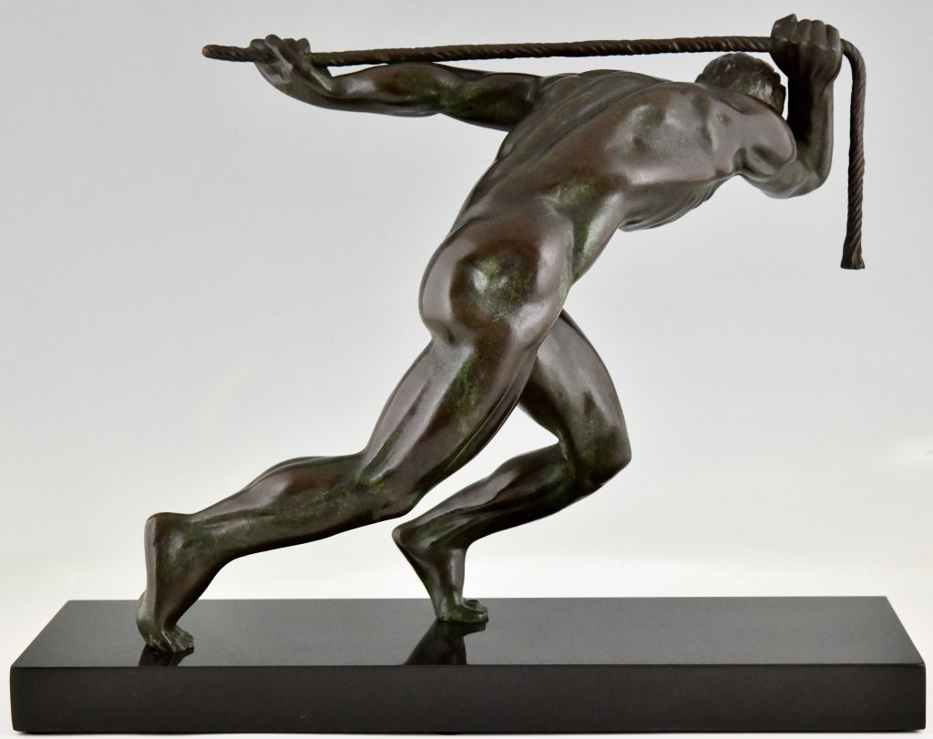 Art Deco bronze sculpture athlete pulling a rope. - Deconamic