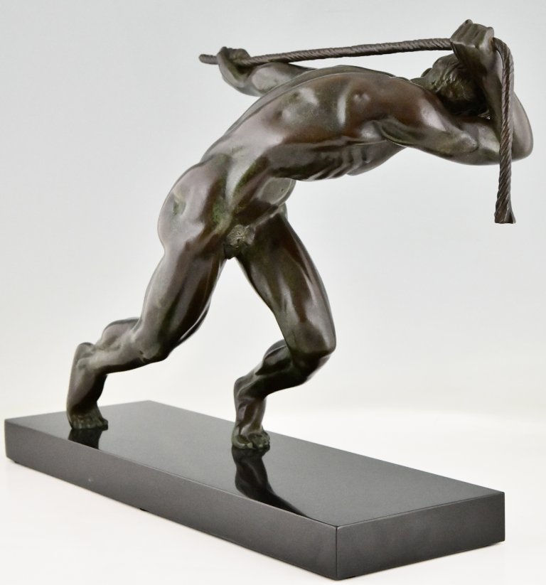 Art Deco bronze sculpture athlete pulling a rope. - Deconamic