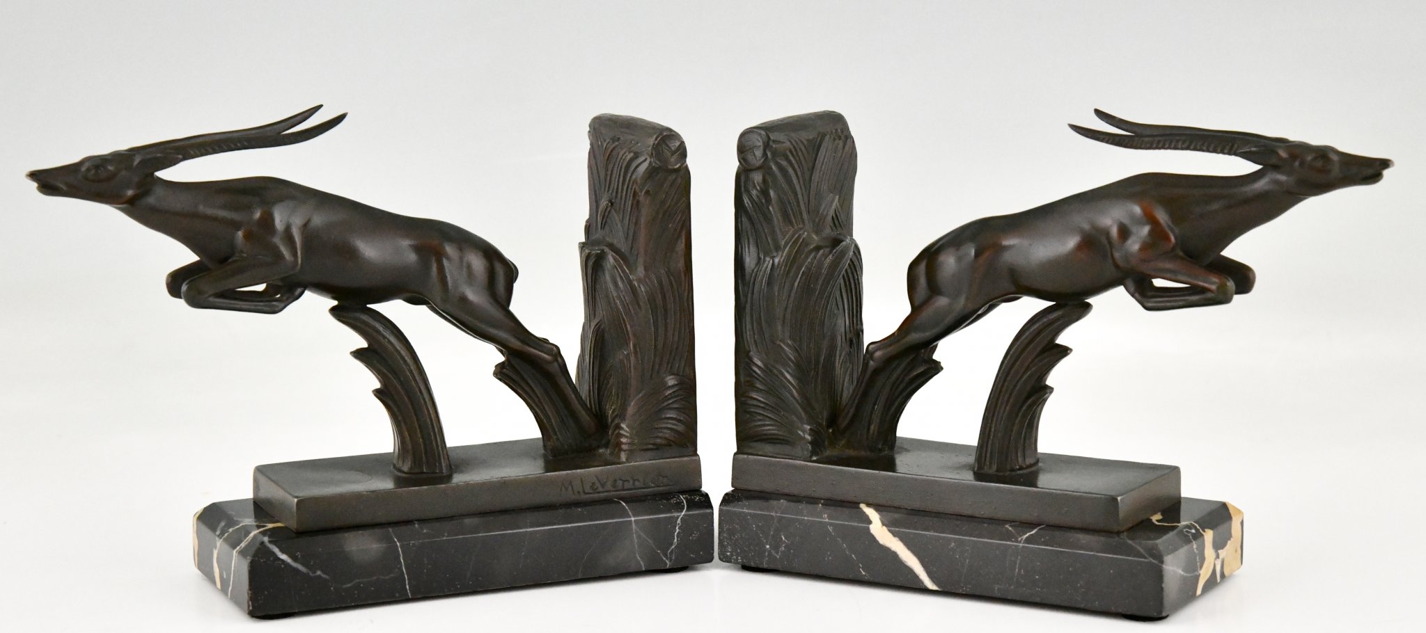 Art Deco leaping deer bookends - Deconamic