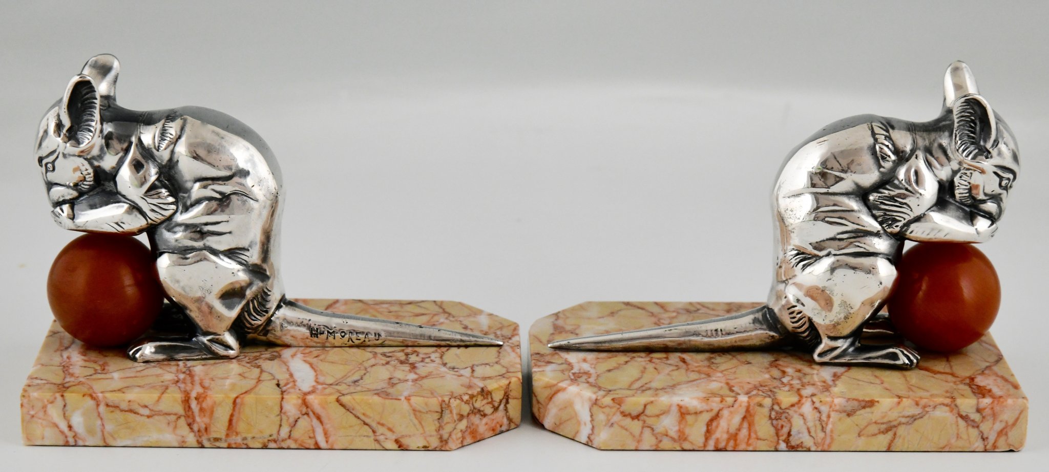 Art Deco mouse bookends. - Deconamic