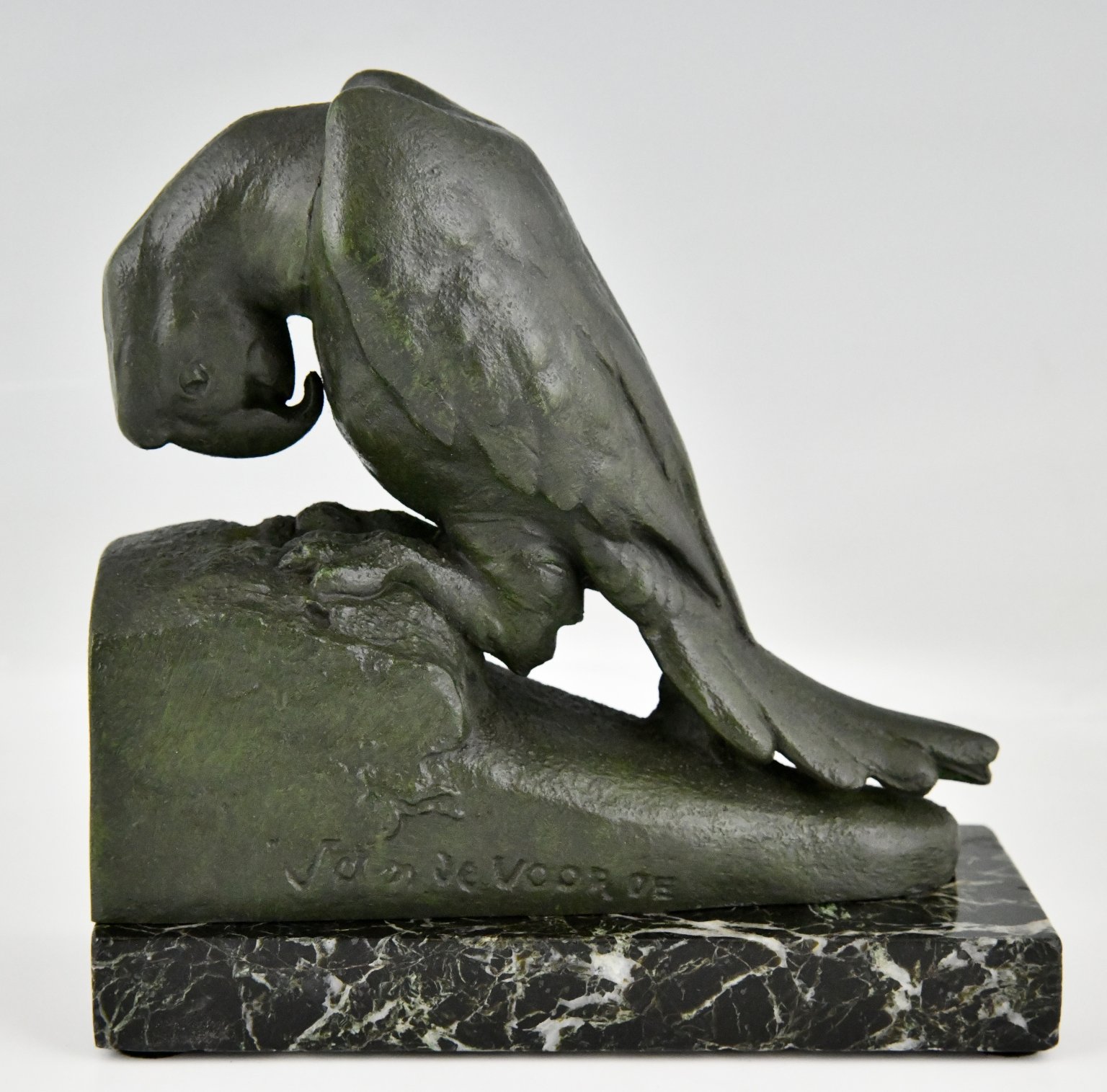 Art Deco parrot bookends. - Deconamic