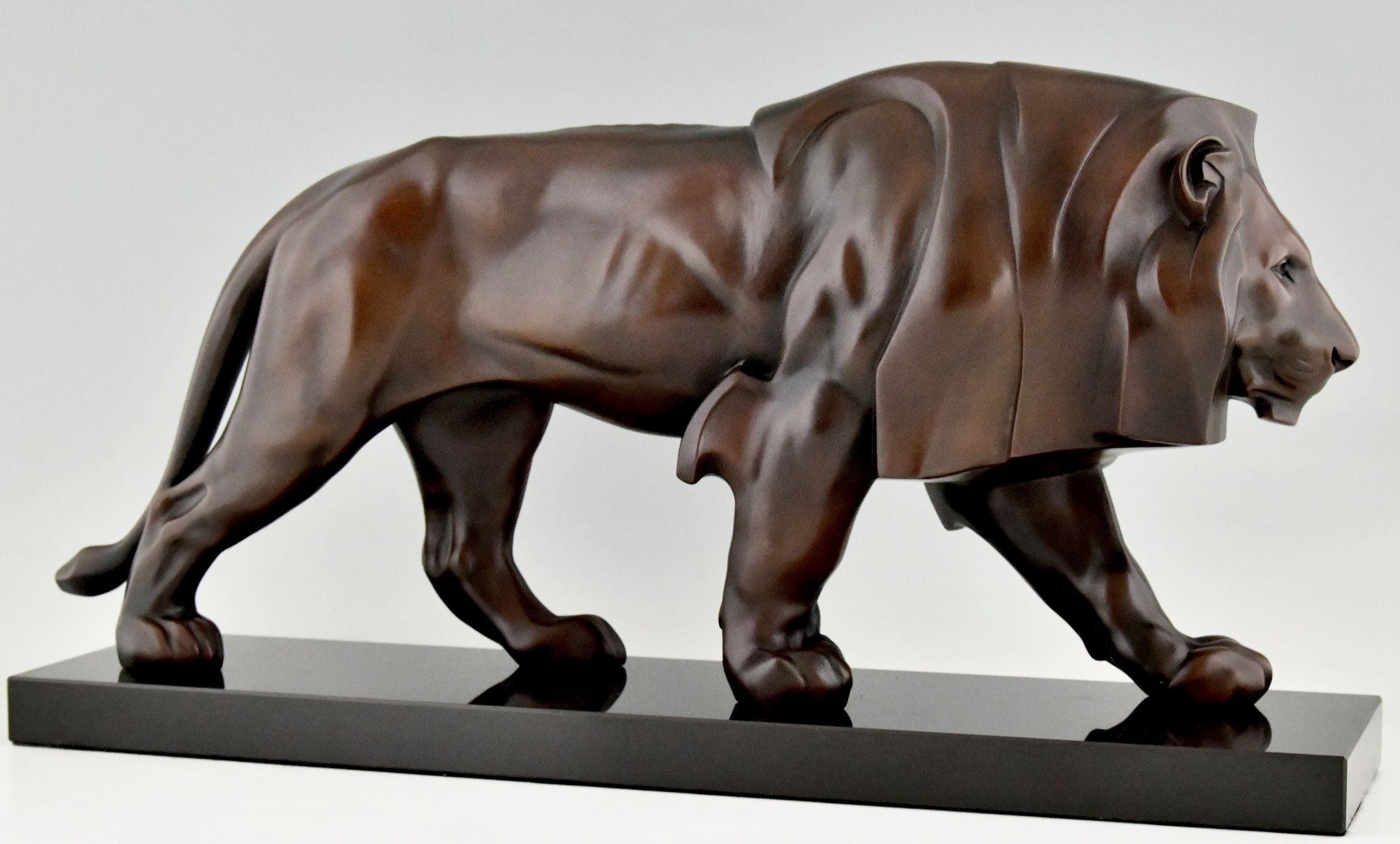 Art Deco style LION sculpture - Deconamic