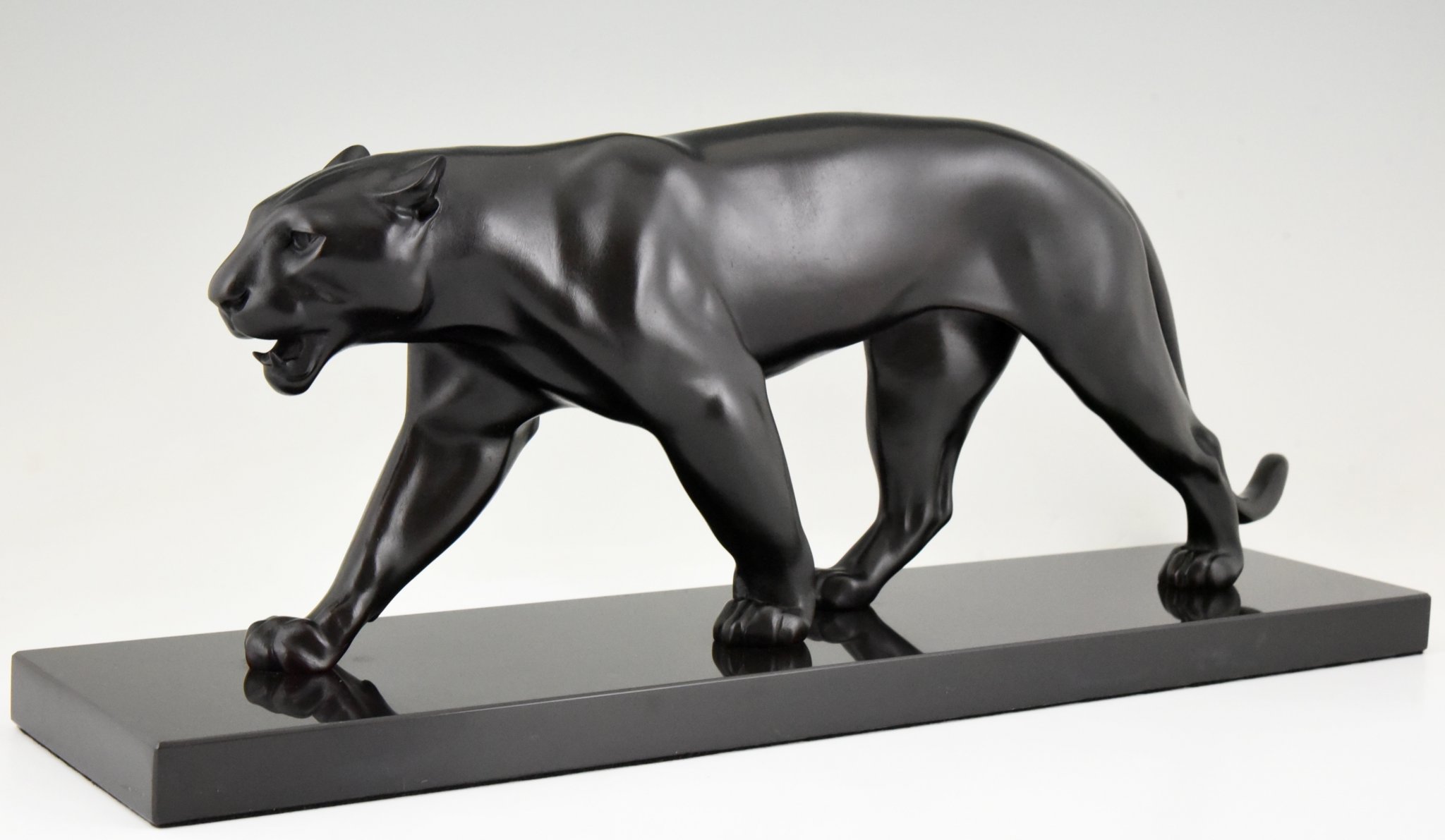 Art Deco style panther sculpture BAGHERA - Deconamic