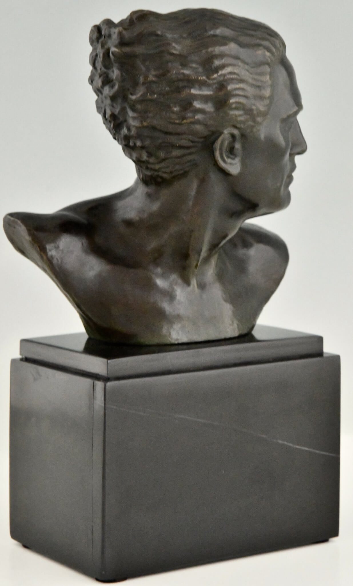 Art Deco bronze sculpture male bust aviator Jean Mermoz - Deconamic