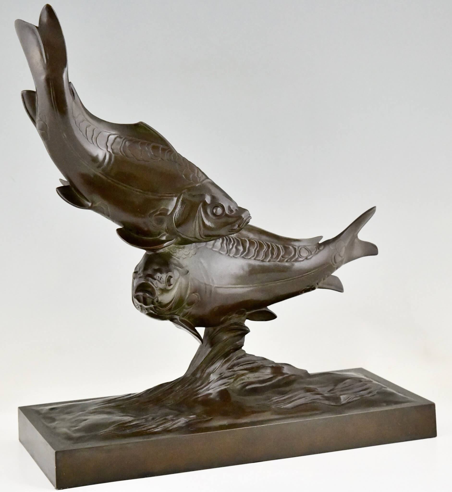 Art Deco bronze sculpture of two carp fish. - Deconamic