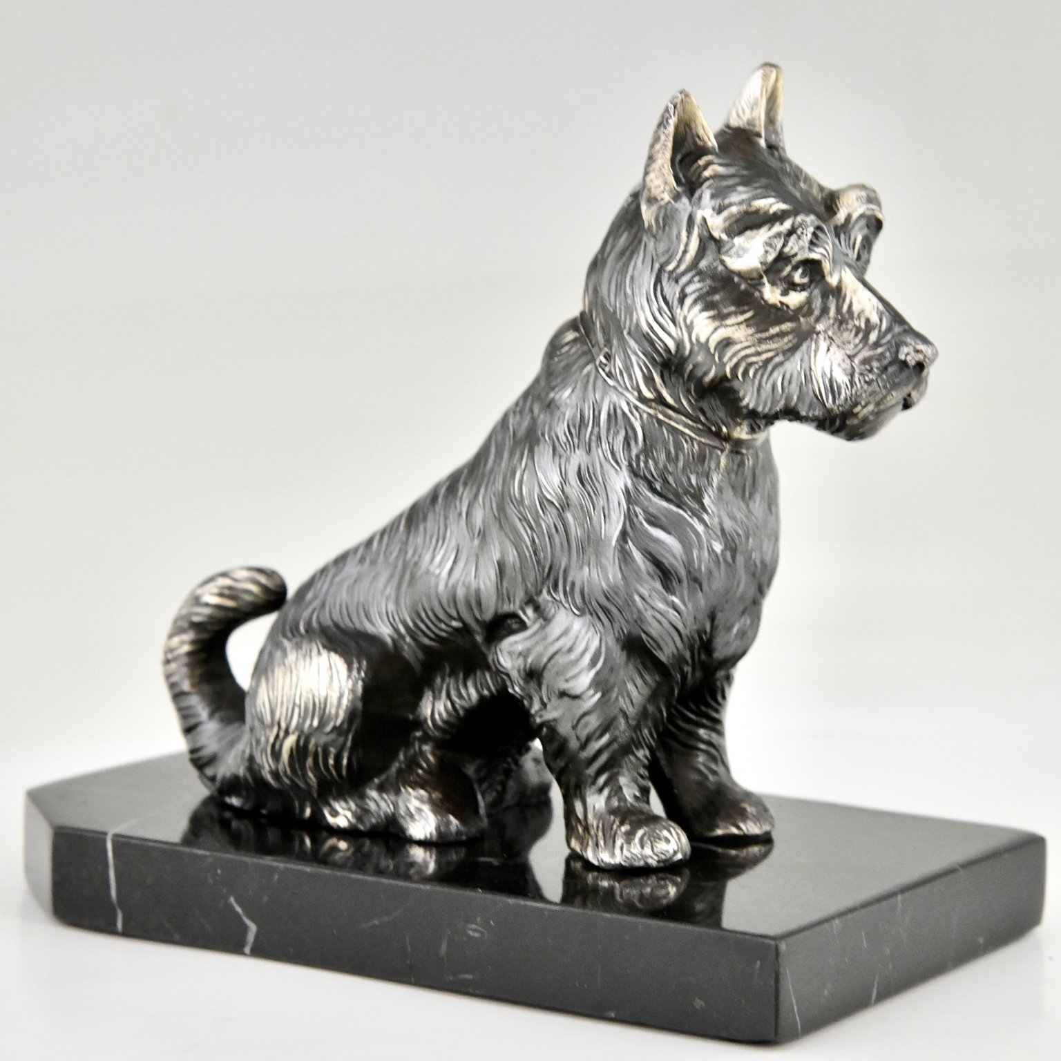 Art Deco terrier dog bookends. - Deconamic