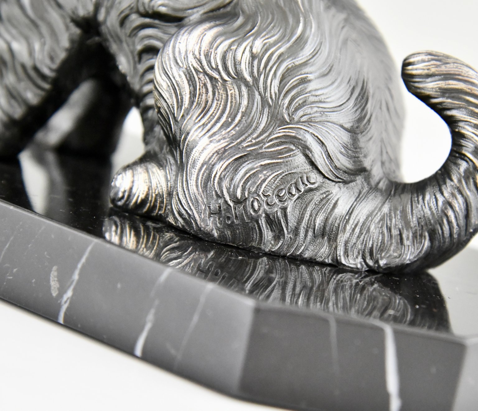 Art Deco terrier dog bookends. - Deconamic