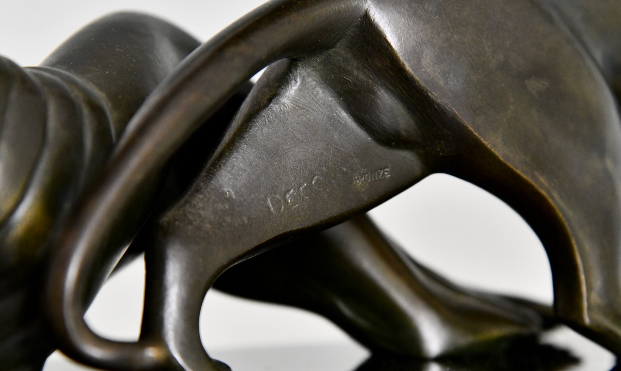 Art Deco bronze sculpture woman with panthers - Deconamic