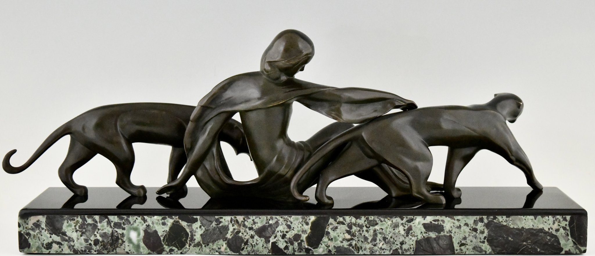 Art Deco bronze sculpture woman with panthers - Deconamic