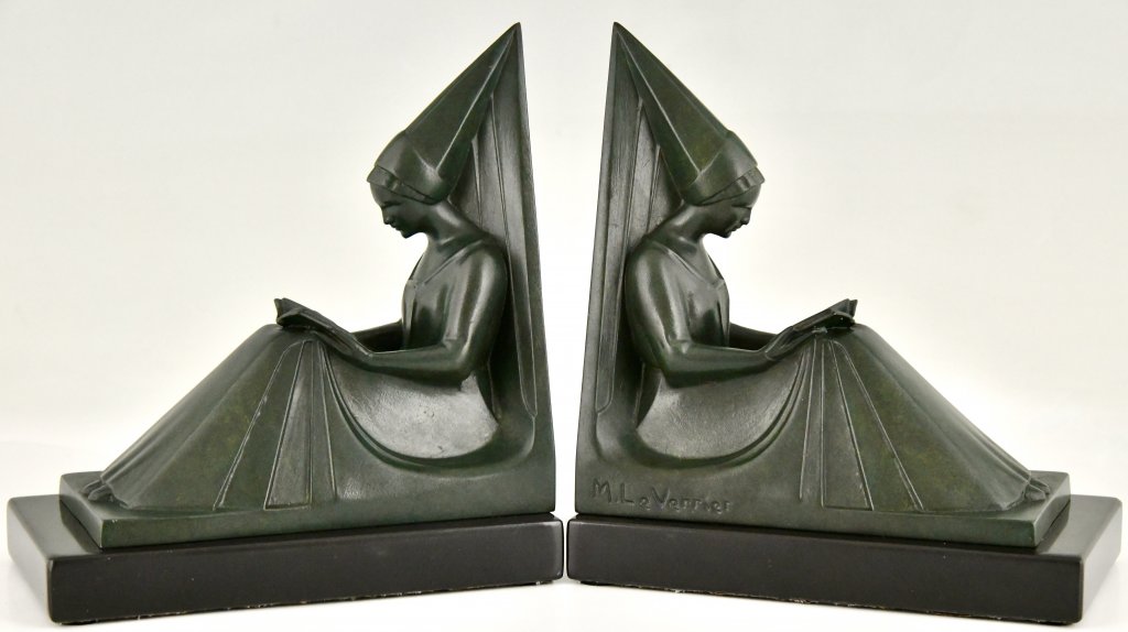 Art Deco bookends with reading Medieval ladies. - Deconamic