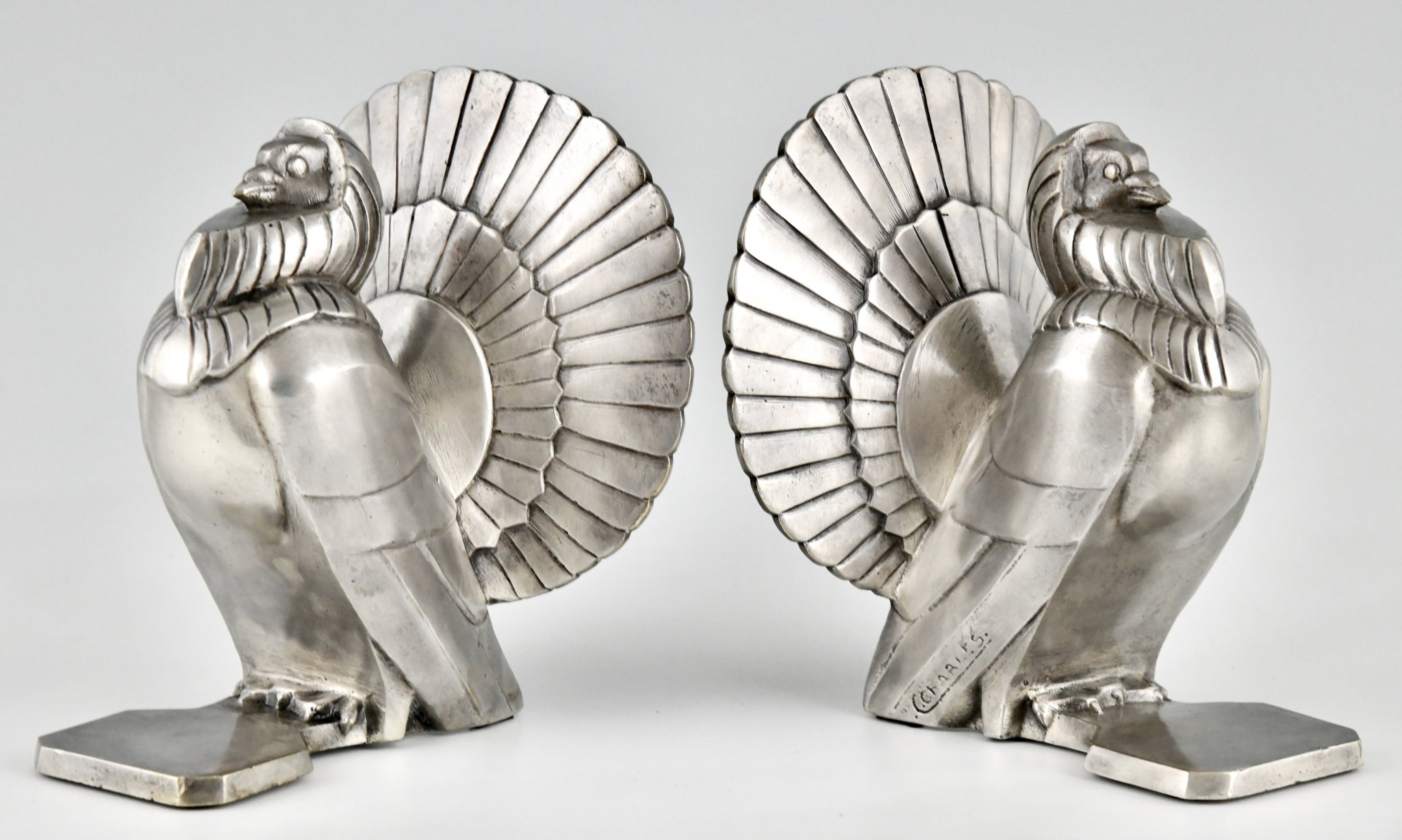 Art Deco silvered bronze dove bookends. - Deconamic
