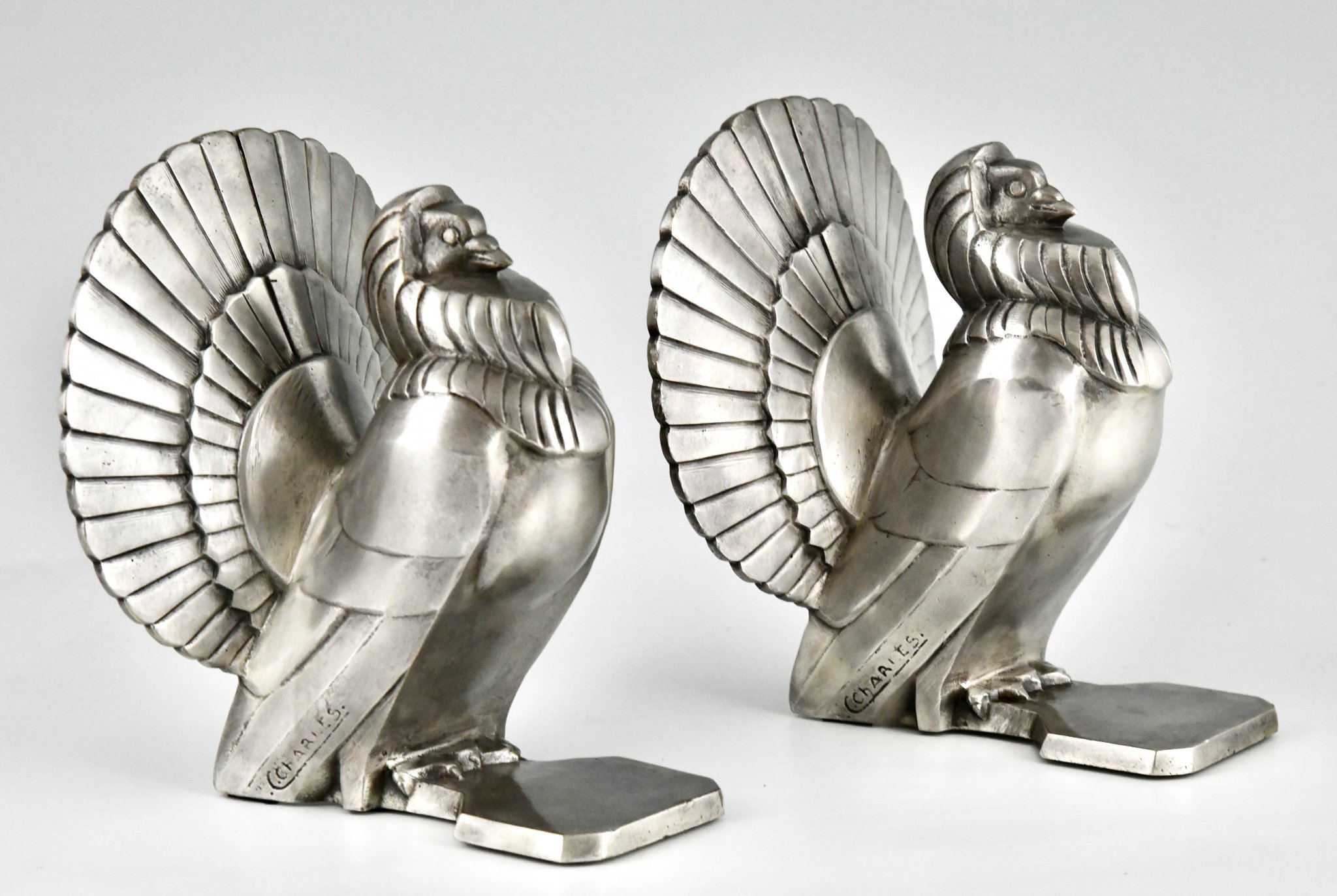 Art Deco silvered bronze dove bookends. - Deconamic