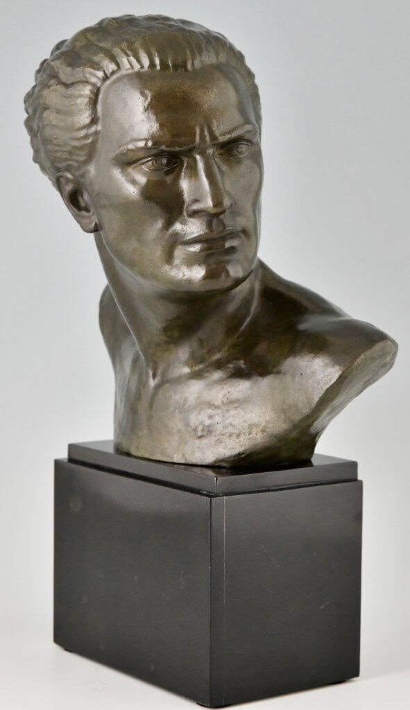 Art Deco bronze sculpture male bust aviator Jean Mermoz. - Deconamic
