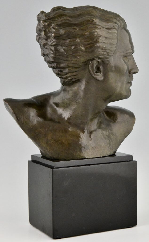 Art Deco bronze sculpture male bust aviator Jean Mermoz. - Deconamic